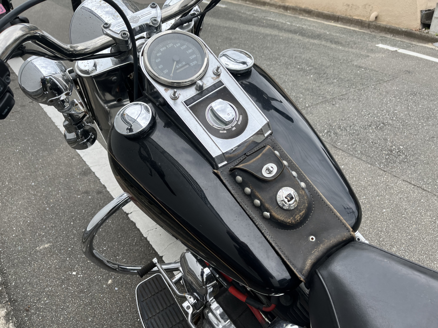 Harley-Davidson FLSTC Heritage Softail Classic – ニーソンミュージアム